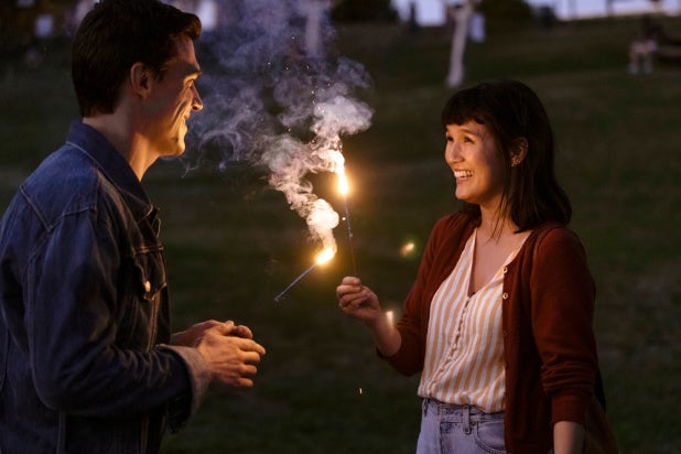 'Long Weekend' Film Review: Indie Romance Has Terminal Case of the ...